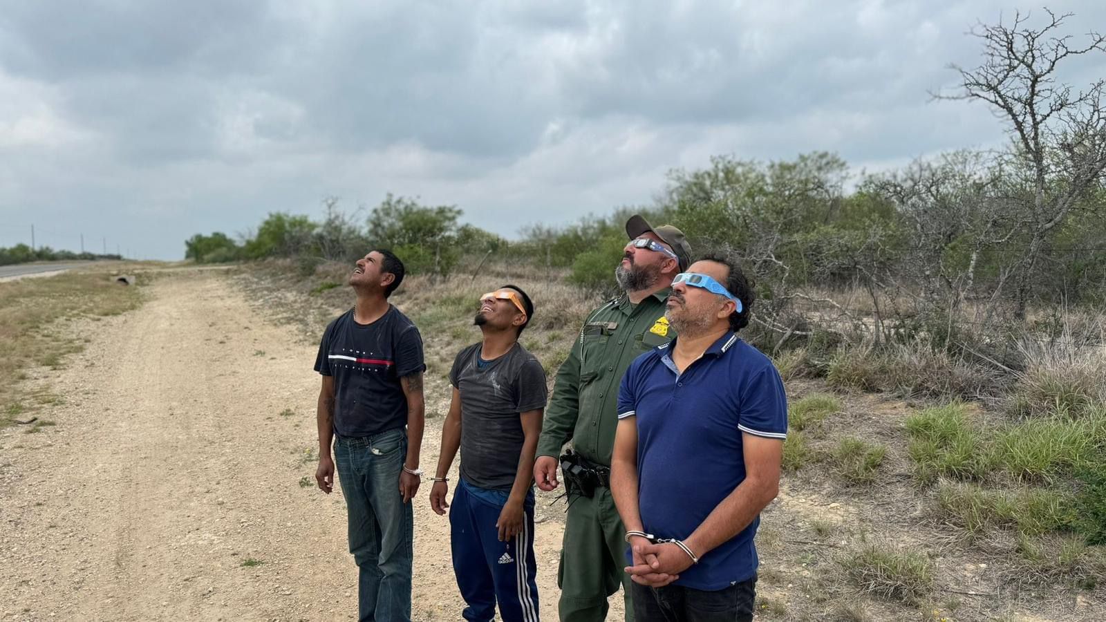 Ver el eclipse con la migra se puso de moda - Juárez Digital