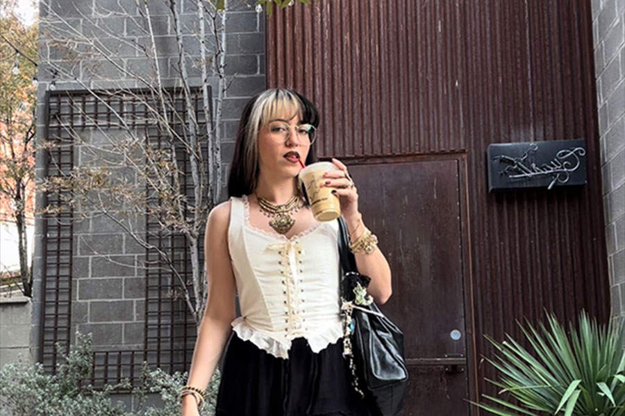 Andrea es influencer de moda mientras se especializa en medicina ...