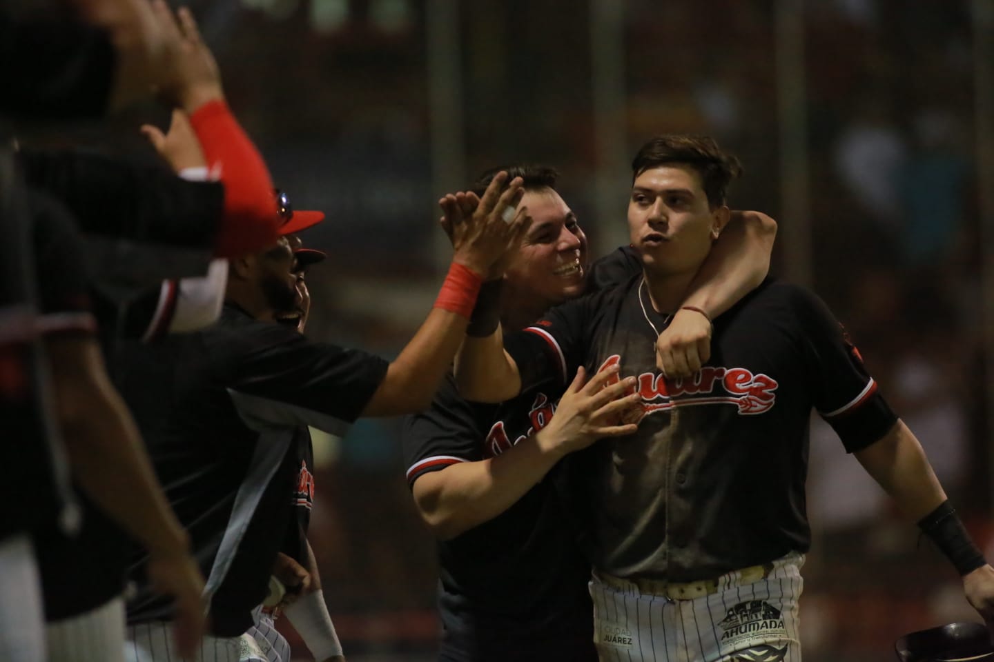 Indios de Juárez arrasó contra los algodoneros 11-6 - Juárez Digital