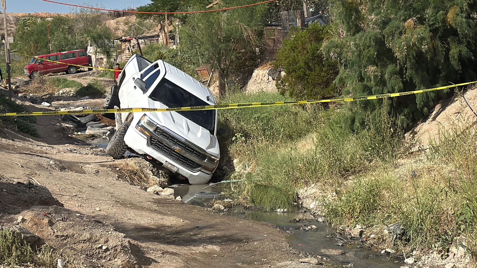 Localizan camioneta robada en la masacre de Anapra - Juárez Digital