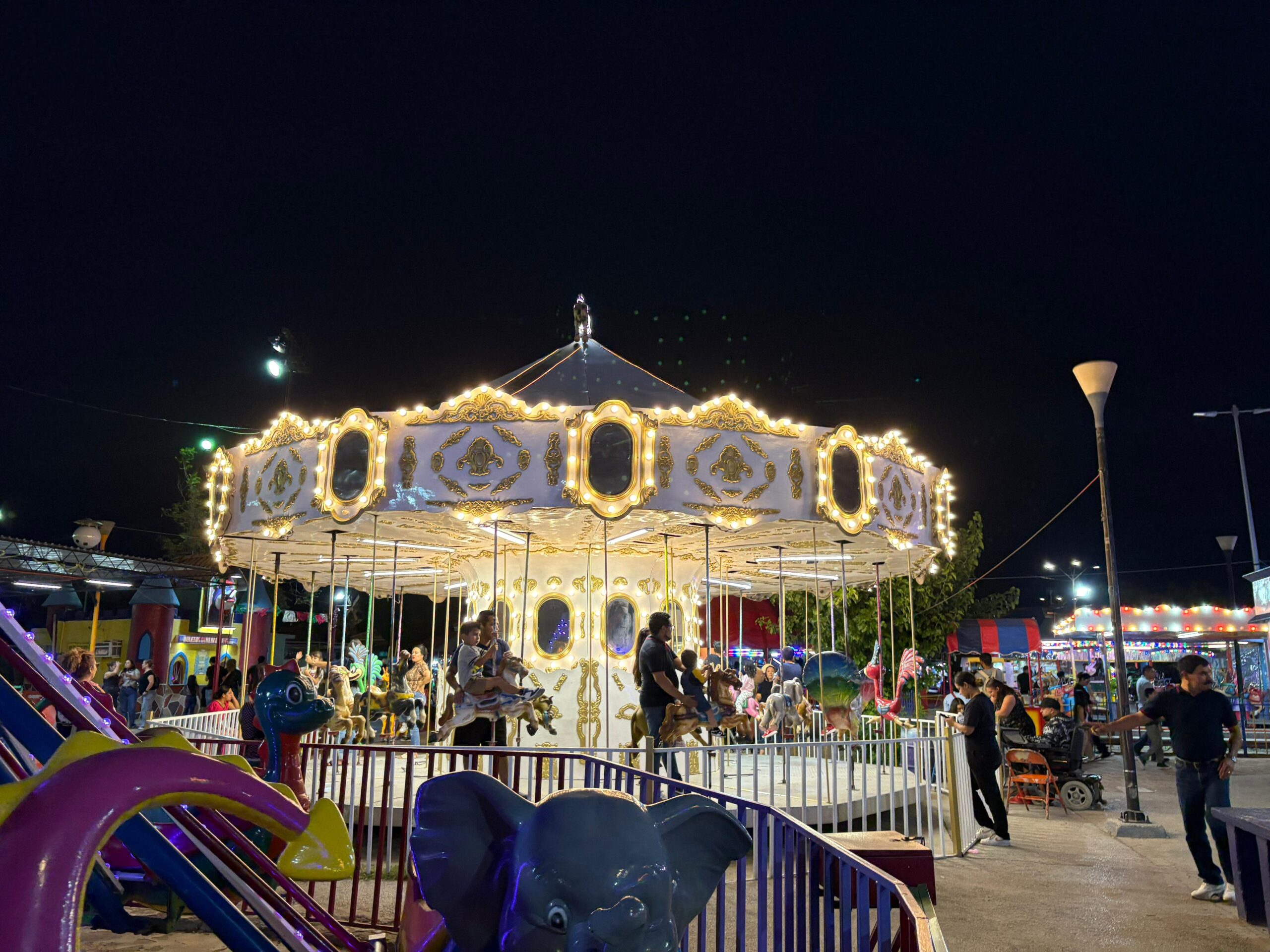 El parque que ha acompañado a los juarenses por más de 80 años - Juárez ...