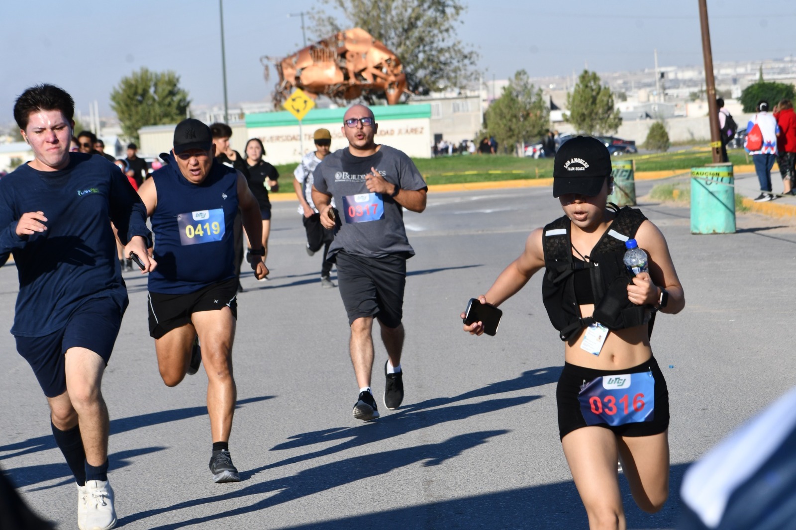 Más de 2 mil participaron en la carrera de novatos de la UTCJ - Juárez ...