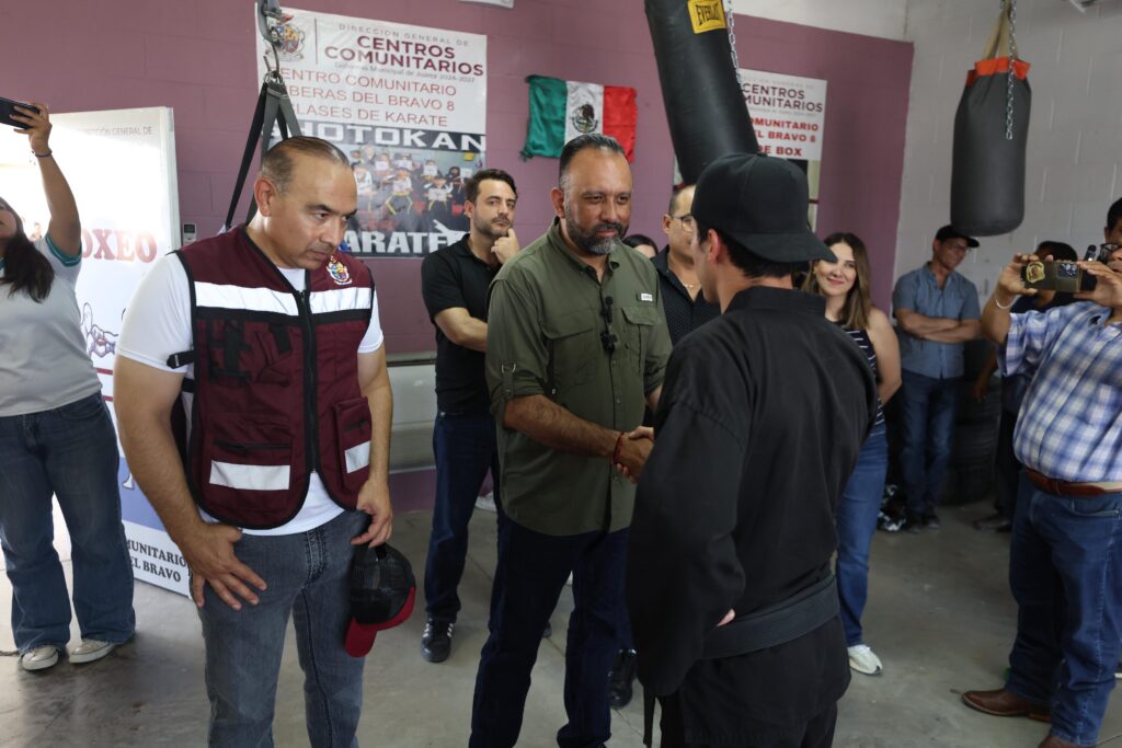Visita alcalde a usuarios de Centro Comunitario Riberas del Bravo ...